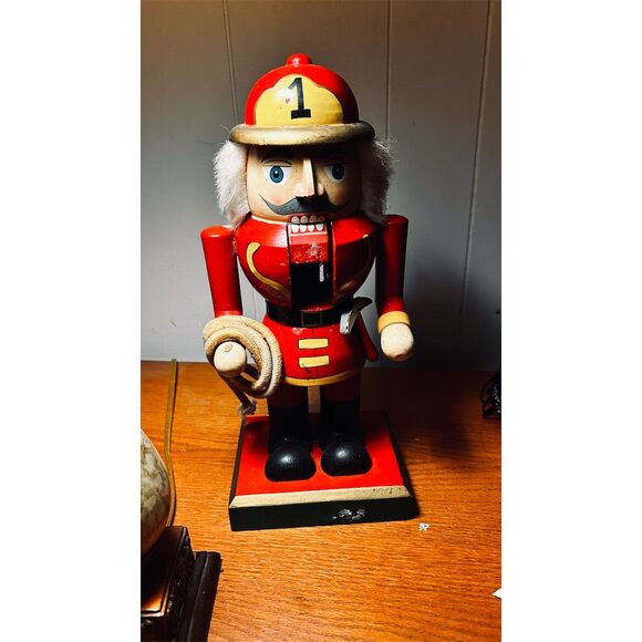 Christian Ulbricht | Holiday | Christian Ulbricht 4 Firefighter ...